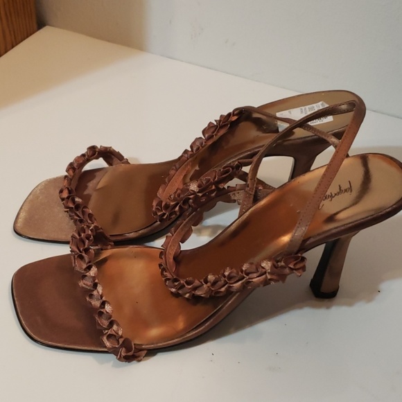 Jacqueline Ferrar | Shoes | Jacqueline Ferrar Satin Sandals | Poshmark